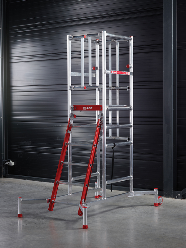 Podium Step 1.0m – Anti Surf c/w steps – Alpine Hire